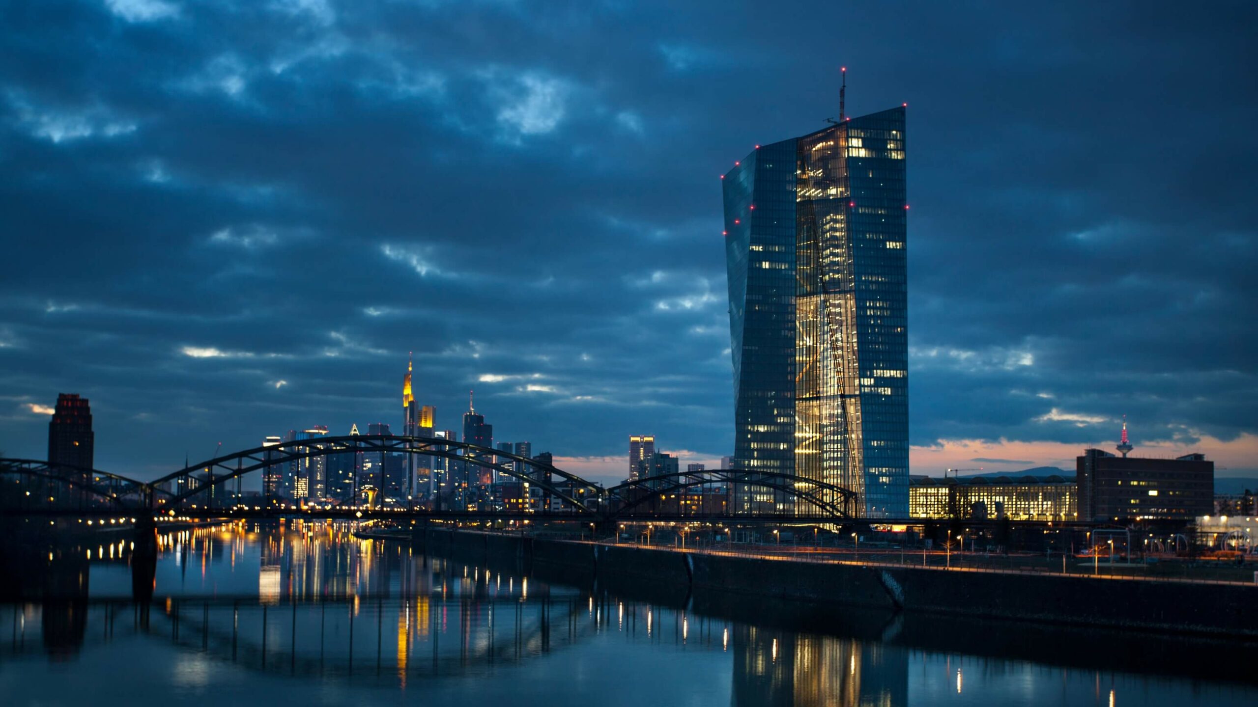 ECB on Climate Risks: What Banks Need to Know | SkenarioLabs ECB on Climate Risks: What Banks Need to Know | SkenarioLabs